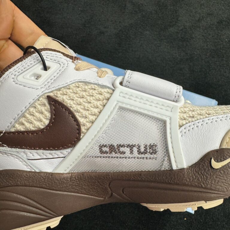 Travis Scott x Nike Zoom Field Jaxx "Light Chocolate" HQ3073-100 ...