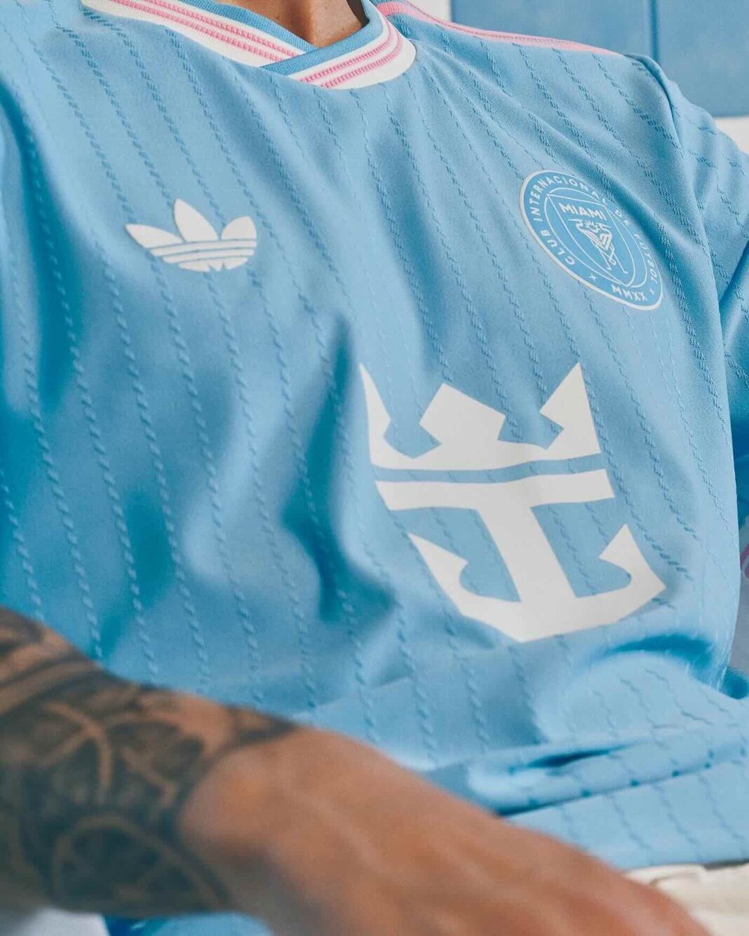 Messi Unveils Inter Miami 2025 Third Kit & adidas Gazelle - Modern ...